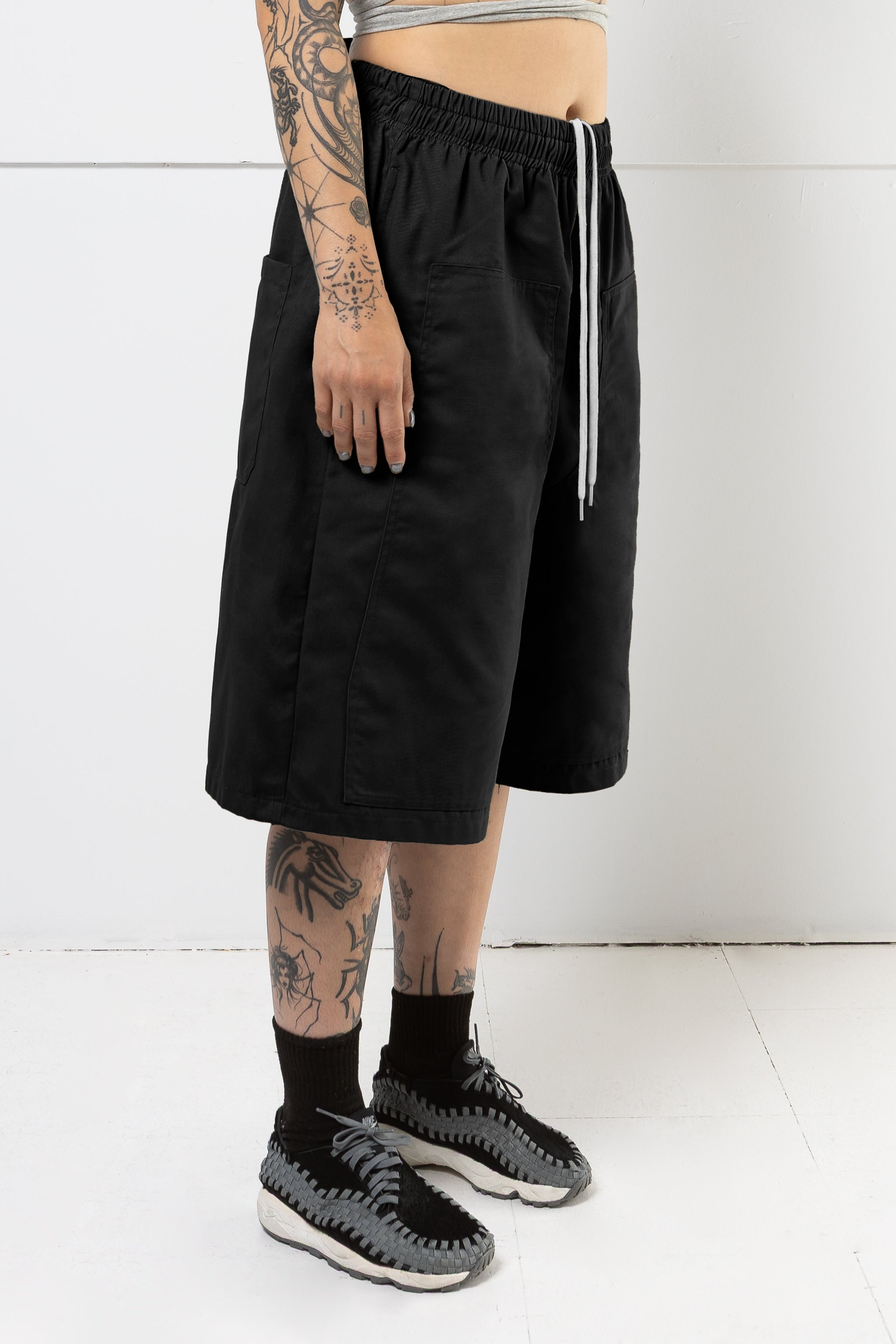 JESSE OVERSIZED SHORTS – MERCY HOUSE